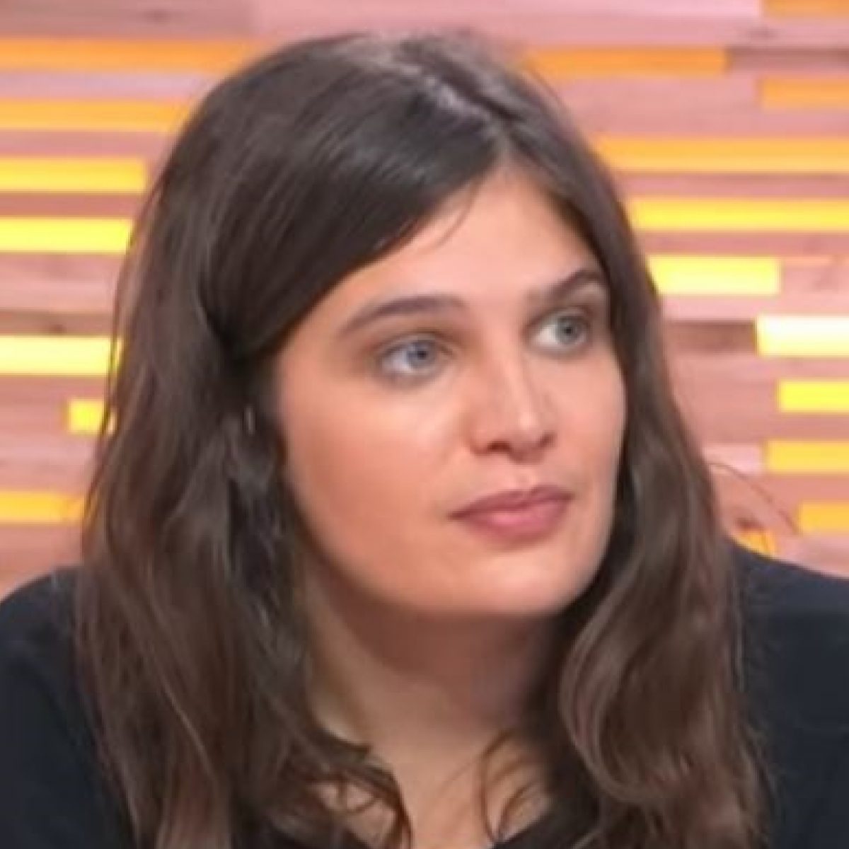 Action : des activistes s’infiltrent à la Fashion Week | Les Amis de la ...